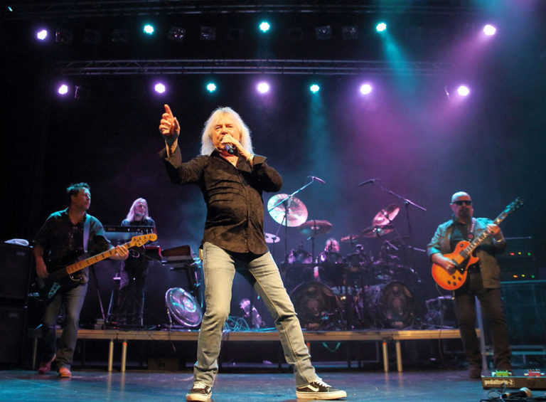 Welcome! – Get Ready to ROCK! Radio